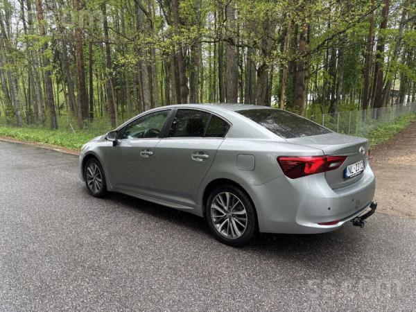 Toyota Avensis 2017 in Ogre, with an engine capacity of 2.00 L and mileage of 234 thousand km for 8500 €, photo 6 on AUTOMOTO.COM.LV