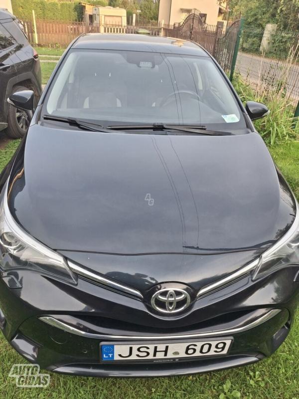Toyota Avensis 2017 Viļņa vietnē Toyota Avensis 2017 Viļņa, ar dzinēja tilpumu 1.80 L un nobraukumu 201 tūkst. km par 10700 €, foto 5 vietnē AUTOMOTO.COM.LV