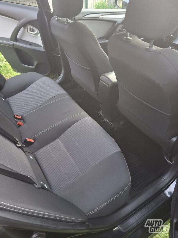 Toyota Avensis 2017 Viļņa vietnē Toyota Avensis 2017 Viļņa, ar dzinēja tilpumu 1.80 L un nobraukumu 201 tūkst. km par 10700 €, foto 7 vietnē AUTOMOTO.COM.LV
