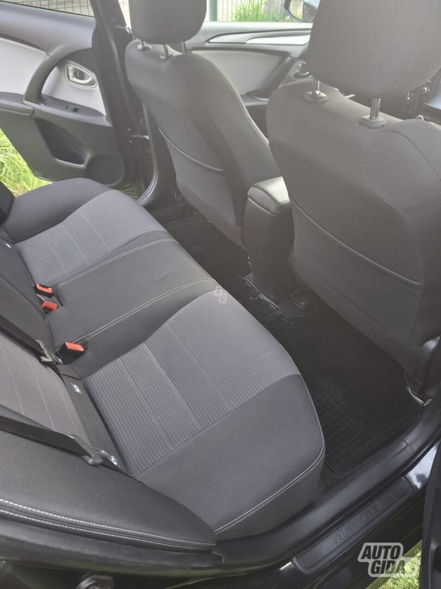 Toyota Avensis 2017 Viļņa, ar dzinēja tilpumu 1.80 L un nobraukumu 201 tūkst. km par 10800 €, foto 7 vietnē AUTOMOTO.COM.LV