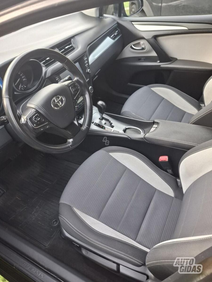 Toyota Avensis 2017 Viļņa, ar dzinēja tilpumu 1.80 L un nobraukumu 201 tūkst. km par 10800 €, foto 10 vietnē AUTOMOTO.COM.LV