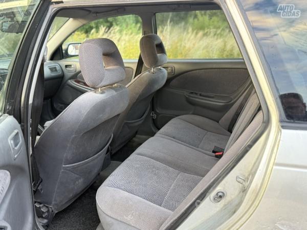 Toyota Avensis 1998 Viļņa, ar dzinēja tilpumu 2.00 L un nobraukumu 420 tūkst. km par 1200 €, foto 9 vietnē AUTOMOTO.COM.LV