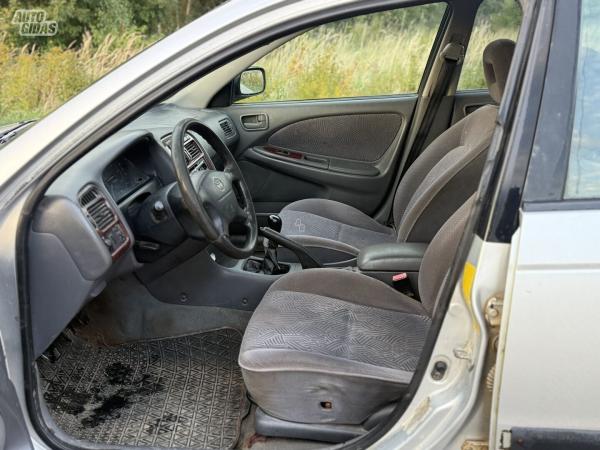 Toyota Avensis 1998 Viļņa, ar dzinēja tilpumu 2.00 L un nobraukumu 420 tūkst. km par 1200 €, foto 10 vietnē AUTOMOTO.COM.LV