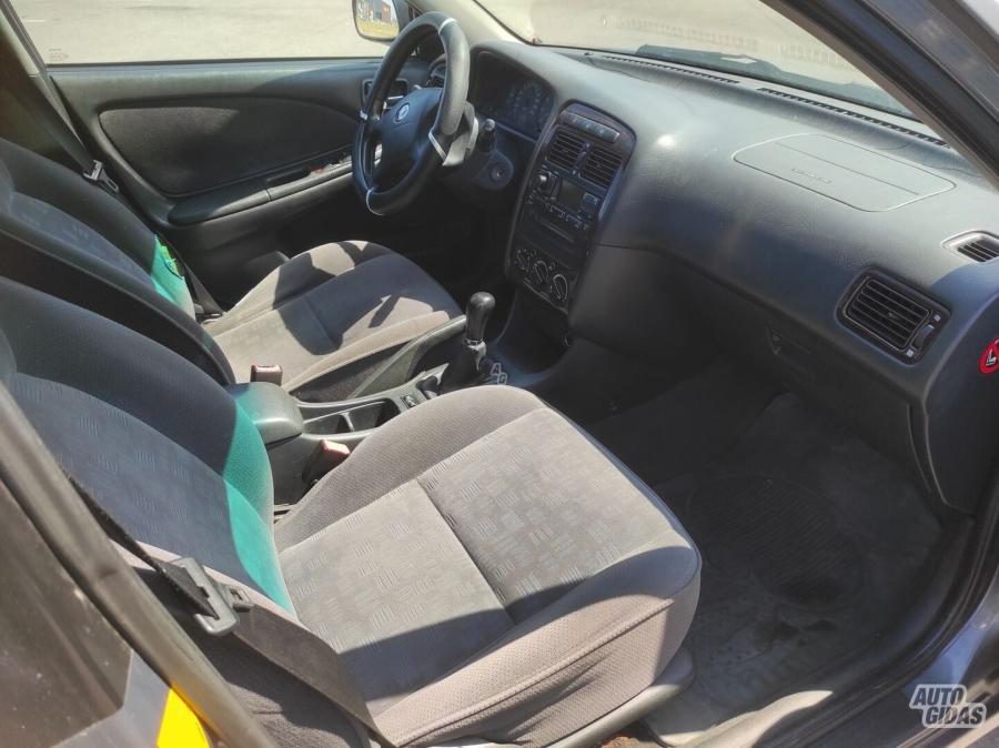 Toyota Avensis 2002 Kauņa, ar dzinēja tilpumu 2.00 L un nobraukumu 280 tūkst. km par 1399 €, foto 12 vietnē AUTOMOTO.COM.LV