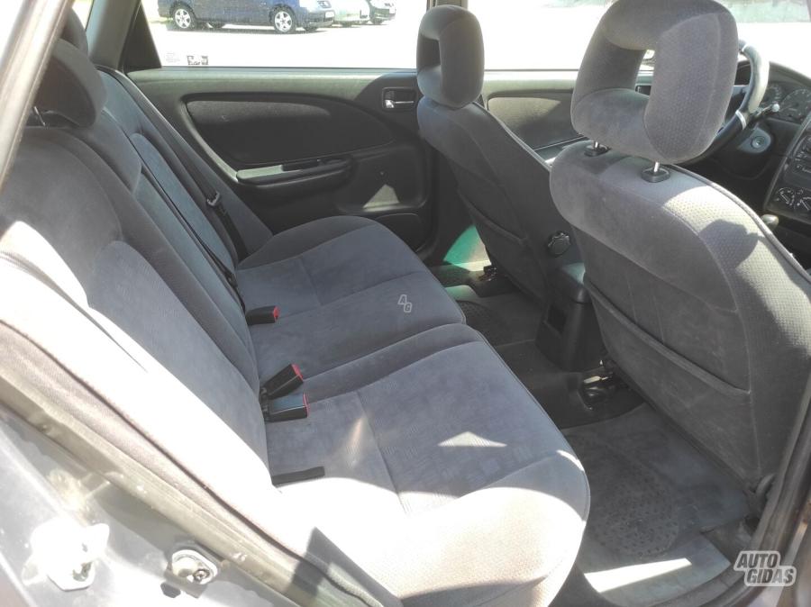 Toyota Avensis 2002 Kauņa, ar dzinēja tilpumu 2.00 L un nobraukumu 280 tūkst. km par 1399 €, foto 13 vietnē AUTOMOTO.COM.LV