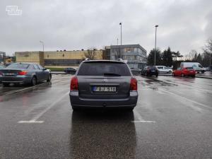 Toyota Avensis 2003 Viļņa, ar dzinēja tilpumu 2.00 L un nobraukumu 405 tūkst. km par 1200 €, foto  vietnē AUTOMOTO.COM.LV