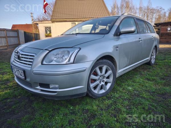 Toyota Avensis 2003 in Jelgava, with an engine capacity of 2.00 L and mileage of 460 thousand km for 1390 €, photo 2 on AUTOMOTO.COM.LV