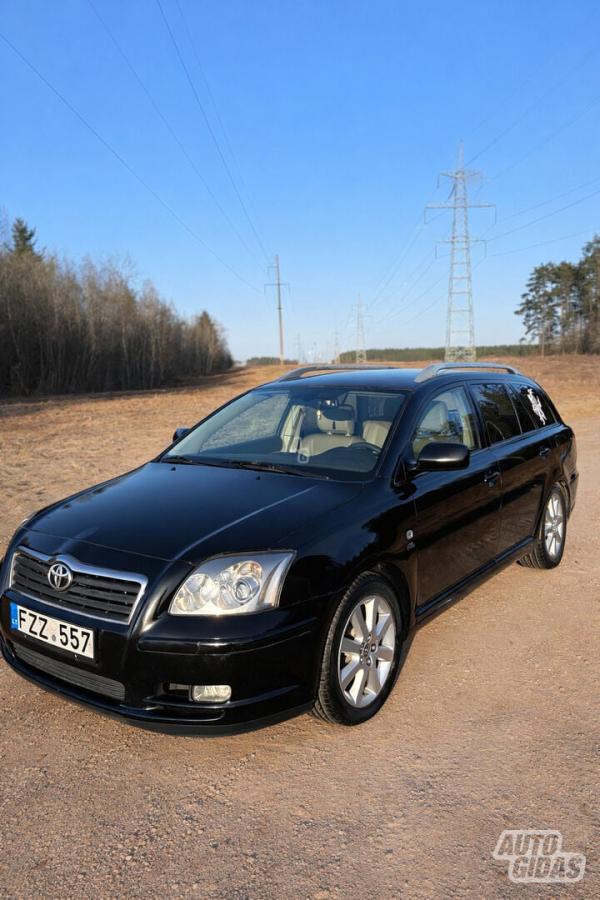 Toyota Avensis 2003 in Vilnius, with an engine capacity of 2.00 L and mileage of 333 thousand km for 900 €, photo 1 on AUTOMOTO.COM.LV