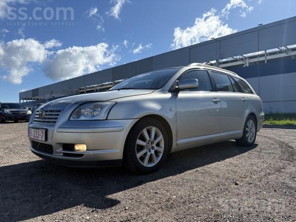 Toyota Avensis 2003 in Daugavpils, with an engine capacity of 1.80 L and mileage of 354 thousand km for 2150 €, photo 1 on AUTOMOTO.COM.LV