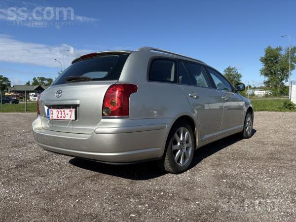Toyota Avensis 2003 in Daugavpils, with an engine capacity of 1.80 L and mileage of 354 thousand km for 2150 €, photo 5 on AUTOMOTO.COM.LV