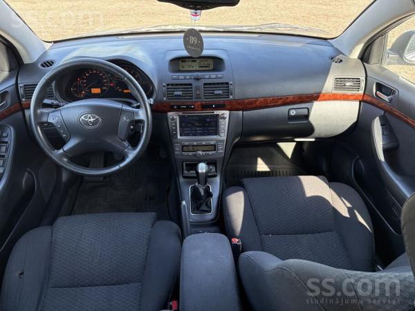 Toyota Avensis 2003 in Daugavpils, with an engine capacity of 1.80 L and mileage of 354 thousand km for 2150 €, photo 9 on AUTOMOTO.COM.LV