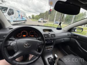Toyota Avensis 2003 Daugavpils, ar dzinēja tilpumu 2.00 L un nobraukumu 355 tūkst. km par 1600 €, foto 4 vietnē AUTOMOTO.COM.LV