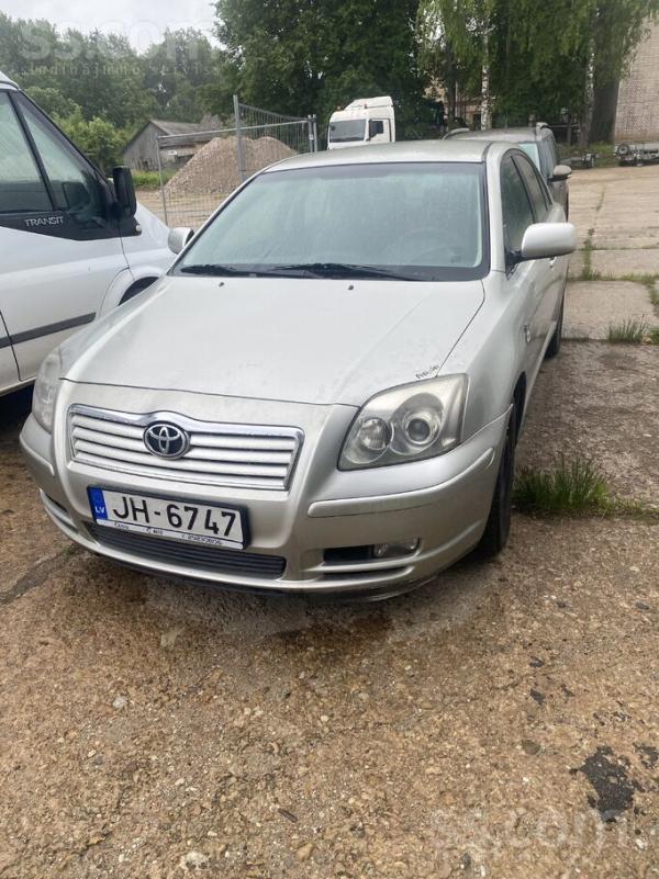 Toyota Avensis 2003 Cēsis, ar dzinēja tilpumu 2.00 L un nobraukumu 327 tūkst. km par 750 €, foto 1 vietnē AUTOMOTO.COM.LV