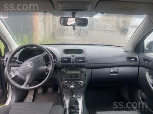 Тойота Авенсис 2003 в Цесис, объемом двигателя 2.00 л и пробегом 327 тыс. км за 750 €, фото 4 на AUTOMOTO.COM.LV