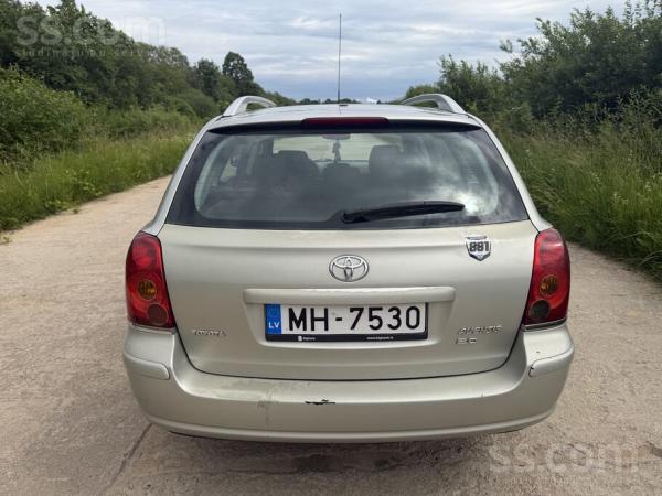Toyota Avensis 2003 in Jekabpils, with an engine capacity of 2.00 L and mileage of 414 thousand km for 1700 €, photo 4 on AUTOMOTO.COM.LV