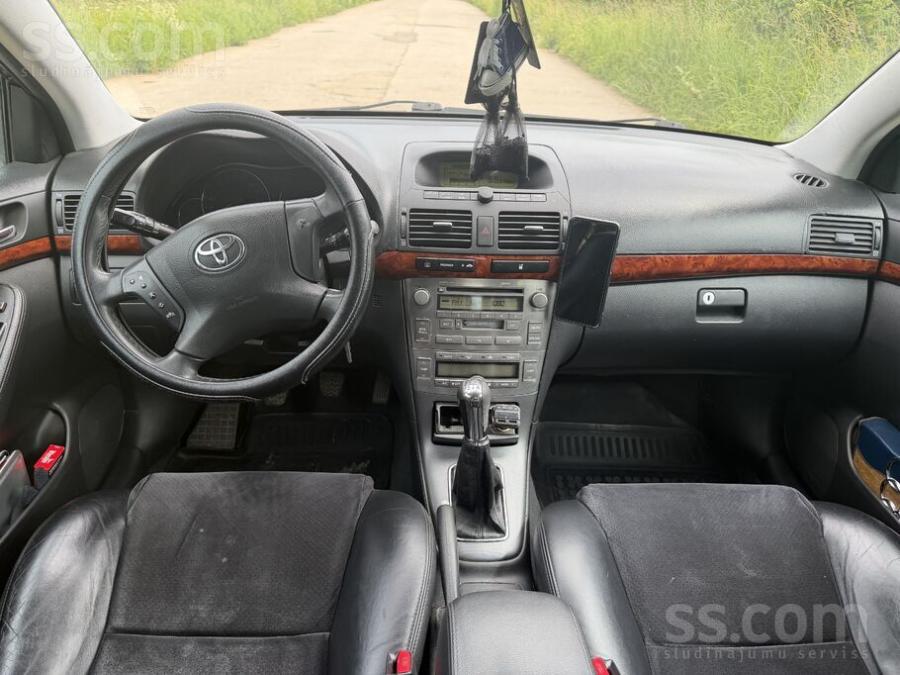 Тойота Авенсис 2003 в Екабпилс, объемом двигателя 2.00 л и пробегом 414 тыс. км за 1700 €, фото 8 на AUTOMOTO.COM.LV
