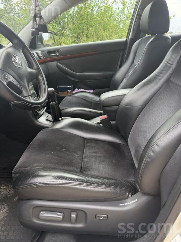 Toyota Avensis 2003 in Jekabpils, with an engine capacity of 2.00 L and mileage of 414 thousand km for 1700 €, photo 8 on AUTOMOTO.COM.LV