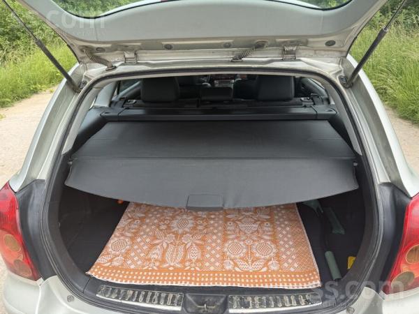 Toyota Avensis 2003 in Jekabpils, with an engine capacity of 2.00 L and mileage of 414 thousand km for 1700 €, photo 10 on AUTOMOTO.COM.LV