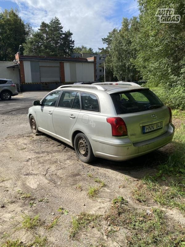 Toyota Avensis 2003 Viļņa, ar dzinēja tilpumu 2.00 L un nobraukumu 335 tūkst. km par 550 €, foto 4 vietnē AUTOMOTO.COM.LV