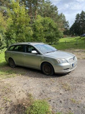 Toyota Avensis 2003 Viļņa, ar dzinēja tilpumu 2.00 L un nobraukumu 335 tūkst. km par 550 €, foto 5 vietnē AUTOMOTO.COM.LV