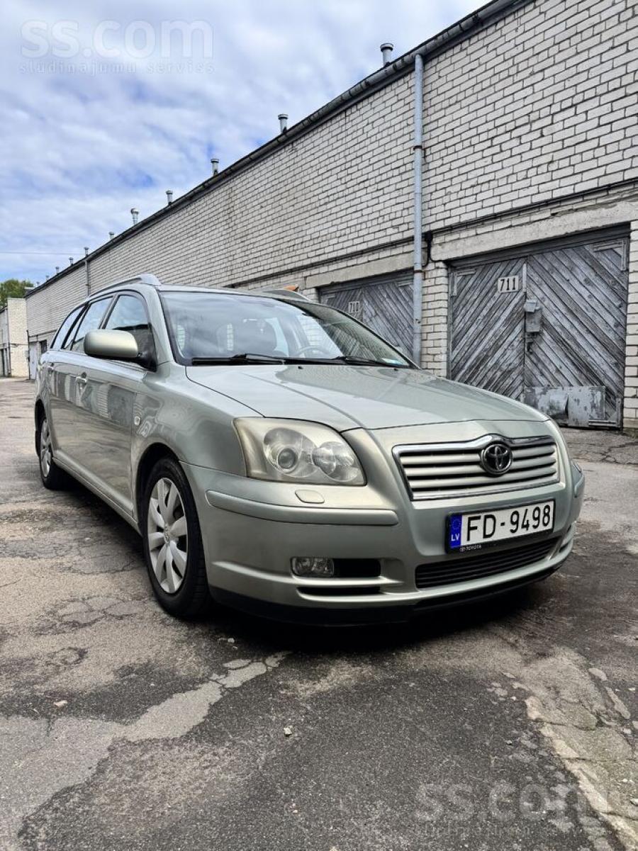 Toyota Avensis 2004 in Riga, with an engine capacity of 1.80 L and mileage of 292 thousand km for 1300 €, photo 1 on AUTOMOTO.COM.LV