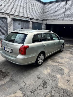 Toyota Avensis 2004 in Riga, with an engine capacity of 1.80 L and mileage of 292 thousand km for 1300 €, photo 6 on AUTOMOTO.COM.LV