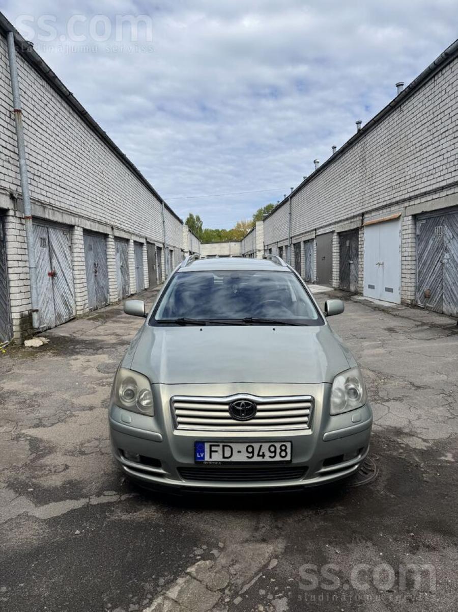 Toyota Avensis 2004 in Riga, with an engine capacity of 1.80 L and mileage of 292 thousand km for 1300 €, photo 9 on AUTOMOTO.COM.LV