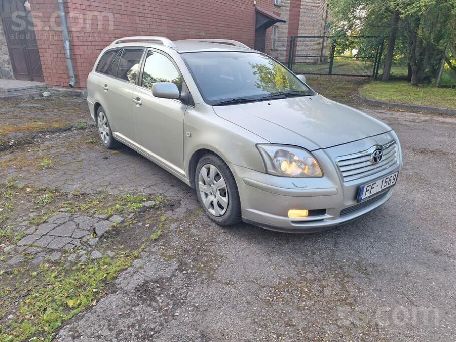 Toyota Avensis 2004 in Daugavpils, with an engine capacity of 2.00 L and mileage of 279 thousand km for 1199 €, photo 2 on AUTOMOTO.COM.LV