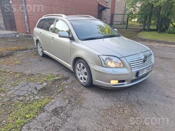 Toyota Avensis 2004 in Riga, with an engine capacity of 2.00 L and mileage of 279 thousand km for 1199 €, photo 2 on AUTOMOTO.COM.LV