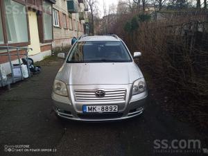 Toyota Avensis 2004 Rīga, ar dzinēja tilpumu 2.00 L un nobraukumu 378 tūkst. km par 1200 €, foto  vietnē AUTOMOTO.COM.LV