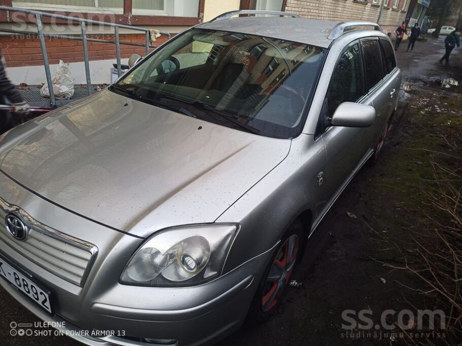 Toyota Avensis 2004 in Riga, with an engine capacity of 2.00 L and mileage of 378 thousand km for 1200 €, photo 3 on AUTOMOTO.COM.LV