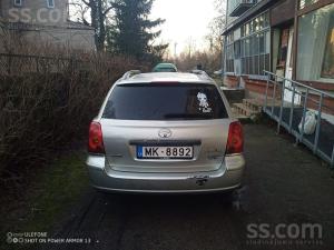 Toyota Avensis 2004 in Riga, with an engine capacity of 2.00 L and mileage of 378 thousand km for 1200 €, photo 4 on AUTOMOTO.COM.LV