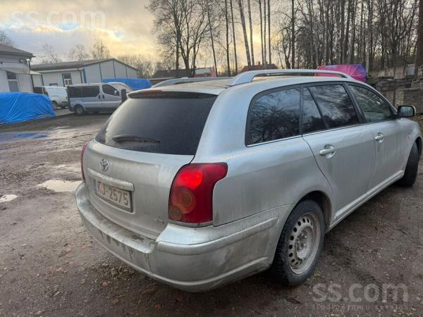 Toyota Avensis 2004 in Riga, with an engine capacity of 2.00 L and mileage of 0 thousand km for 2200 €, photo 3 on AUTOMOTO.COM.LV