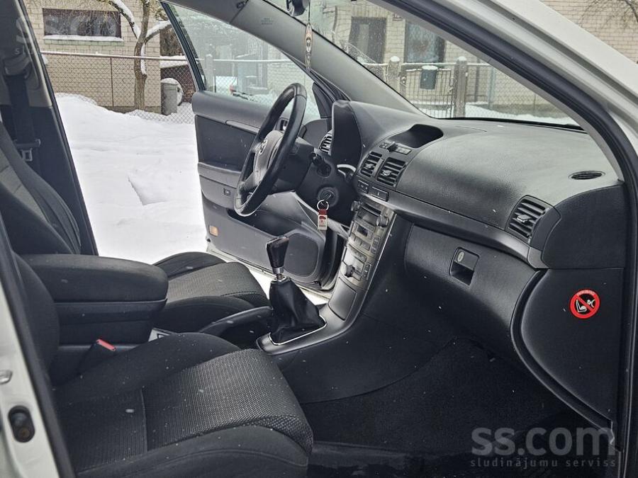 Toyota Avensis 2004 Jelgava, ar dzinēja tilpumu 2.00 L un nobraukumu 369 tūkst. km par 1550 €, foto 7 vietnē AUTOMOTO.COM.LV