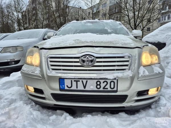 Toyota Avensis 2004 Viļņa, ar dzinēja tilpumu 2.00 L un nobraukumu 293 tūkst. km par 450 €, foto 1 vietnē AUTOMOTO.COM.LV
