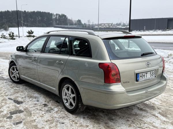 Toyota Avensis 2004 in Vilnius, with an engine capacity of 2.00 L and mileage of 30 thousand km for 1600 €, photo 2 on AUTOMOTO.COM.LV