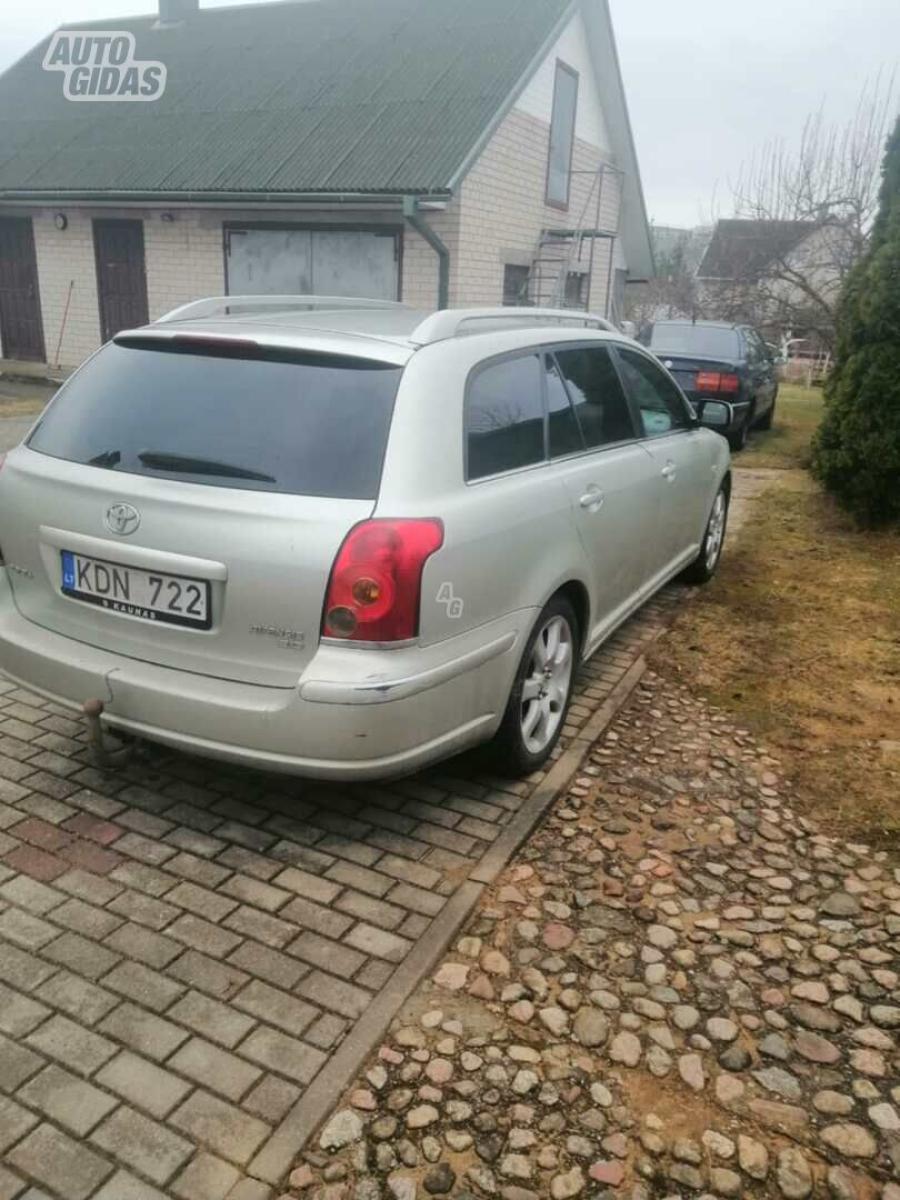 Toyota Avensis 2004 Molėtai, ar dzinēja tilpumu 2.00 L un nobraukumu 340 tūkst. km par 800 €, foto 3 vietnē AUTOMOTO.COM.LV