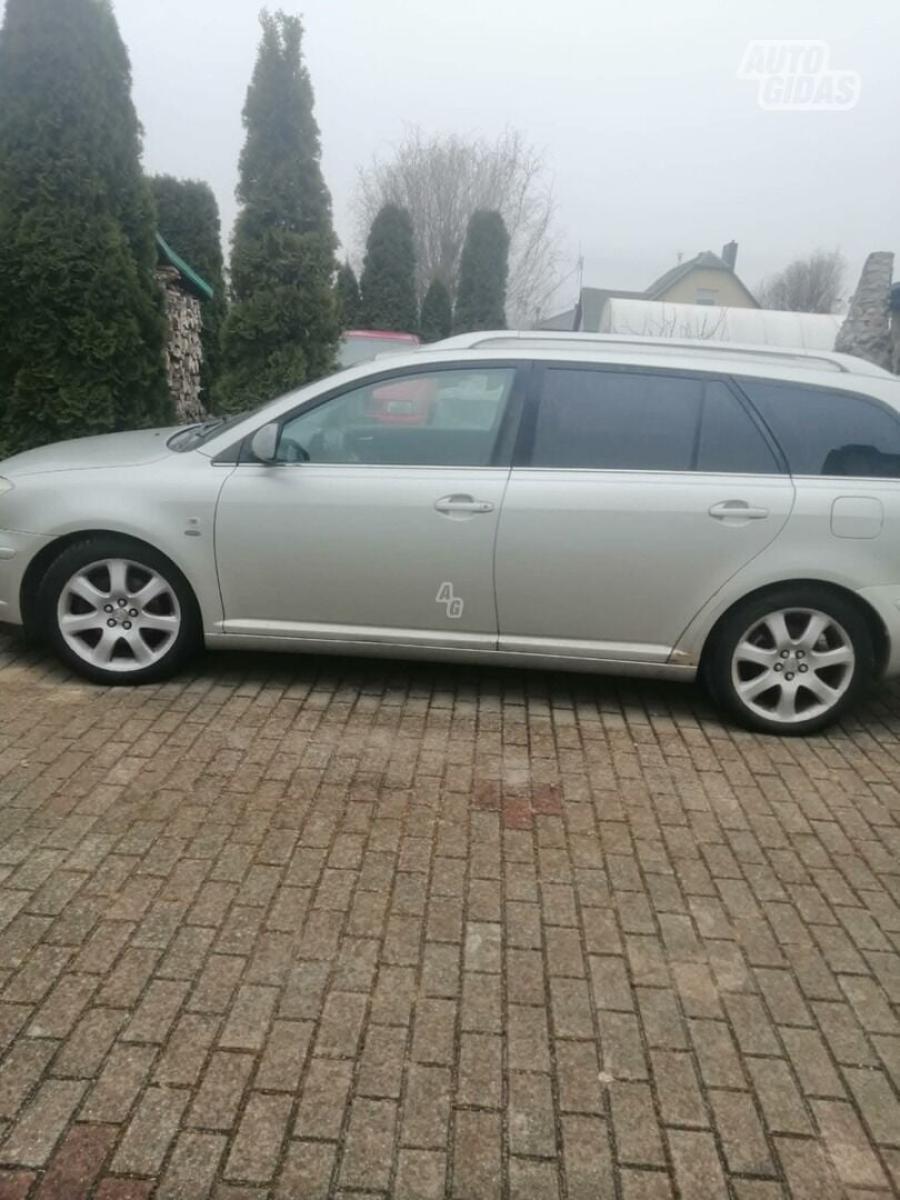 Toyota Avensis 2004 Molėtai, ar dzinēja tilpumu 2.00 L un nobraukumu 340 tūkst. km par 800 €, foto 7 vietnē AUTOMOTO.COM.LV