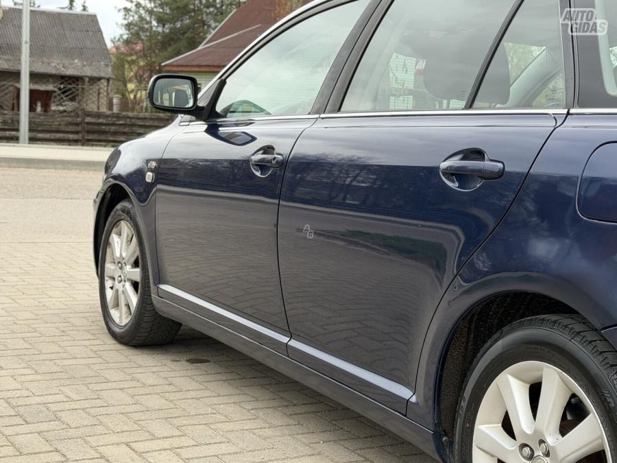 Toyota Avensis 2004 in Kaisiadorys, with an engine capacity of 2.00 L and mileage of 450 thousand km for 1100 €, photo 13 on AUTOMOTO.COM.LV