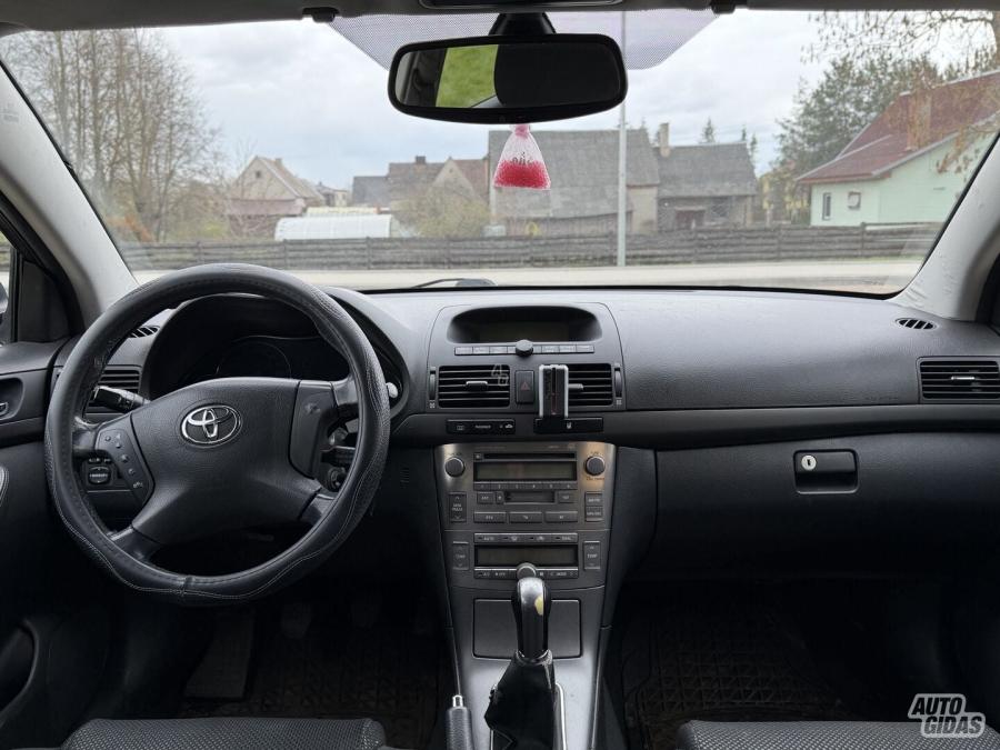 Toyota Avensis 2004 in Kaisiadorys, with an engine capacity of 2.00 L and mileage of 450 thousand km for 1100 €, photo 17 on AUTOMOTO.COM.LV