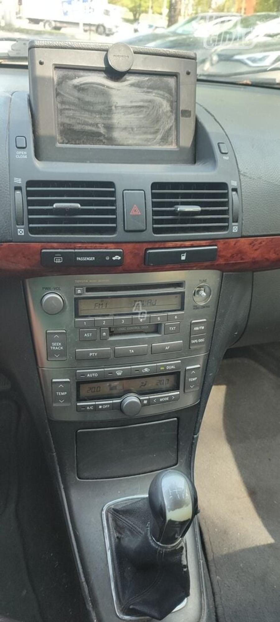 Toyota Avensis 2004 in Vilnius, with an engine capacity of 2.00 L and mileage of 401 thousand km for 700 €, photo 11 on AUTOMOTO.COM.LV