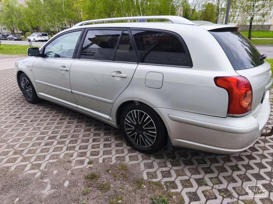 Toyota Avensis 2004 in Kaunas, with an engine capacity of 2.00 L and mileage of 346 thousand km for 750 €, photo 1 on AUTOMOTO.COM.LV