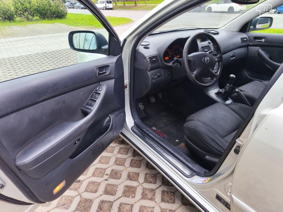 Toyota Avensis 2004 in Kaunas, with an engine capacity of 2.00 L and mileage of 346 thousand km for 750 €, photo 9 on AUTOMOTO.COM.LV