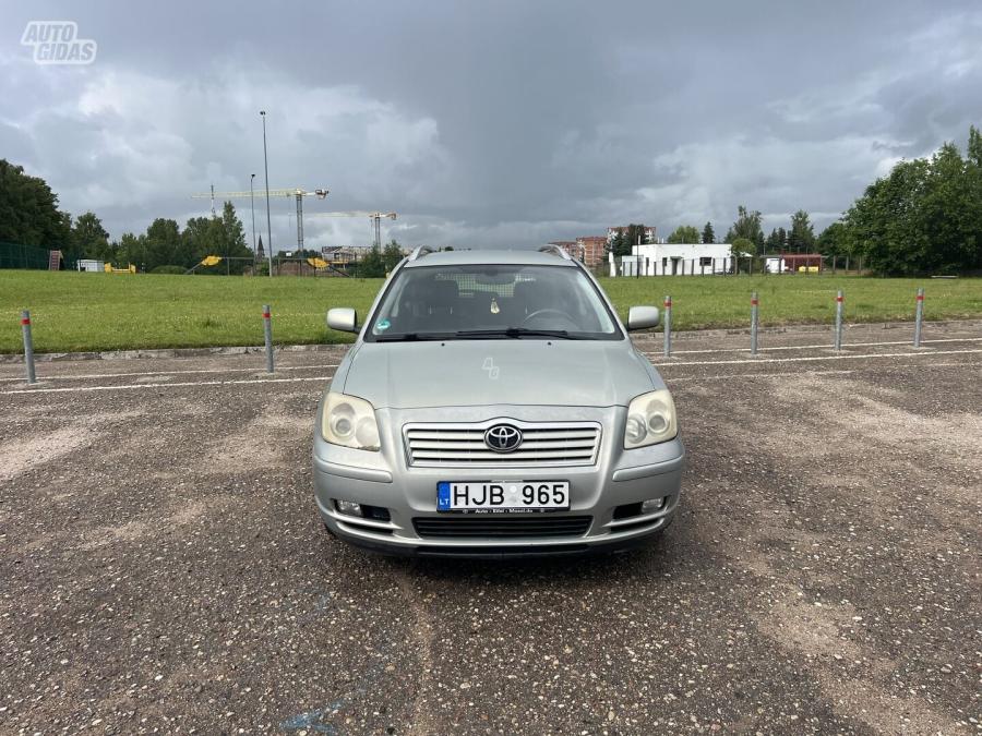 Toyota Avensis 2004 in Mazeikiai, with an engine capacity of 2.00 L and mileage of 395 thousand km for 1200 €, photo 9 on AUTOMOTO.COM.LV