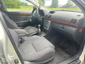 Toyota Avensis 2004 in Mazeikiai, with an engine capacity of 2.00 L and mileage of 395 thousand km for 1200 €, photo 13 on AUTOMOTO.COM.LV