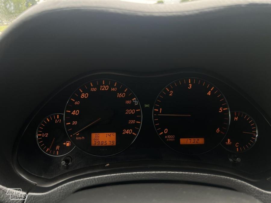 Toyota Avensis 2004 in Mazeikiai, with an engine capacity of 2.00 L and mileage of 395 thousand km for 1200 €, photo 15 on AUTOMOTO.COM.LV