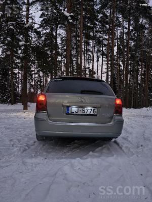 Тойота Авенсис 2004 в Елгава, объемом двигателя 2.00 л и пробегом 361 тыс. км за 2800 €, фото 5 на AUTOMOTO.COM.LV