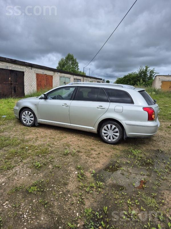 Toyota Avensis 2004 Jēkabpils, ar dzinēja tilpumu 2.00 L un nobraukumu 235 tūkst. km par 1950 €, foto 3 vietnē AUTOMOTO.COM.LV