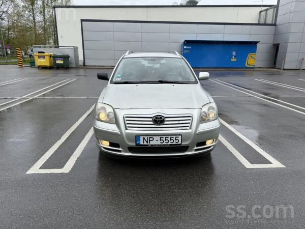 Toyota Avensis 2004 in Riga, with an engine capacity of 1.80 L and mileage of 435 thousand km for 2200 €, photo 2 on AUTOMOTO.COM.LV