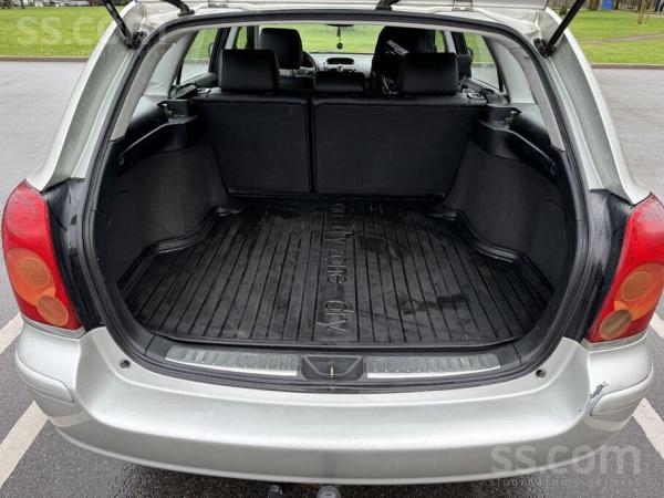 Toyota Avensis 2004 in Riga, with an engine capacity of 1.80 L and mileage of 435 thousand km for 2200 €, photo 5 on AUTOMOTO.COM.LV